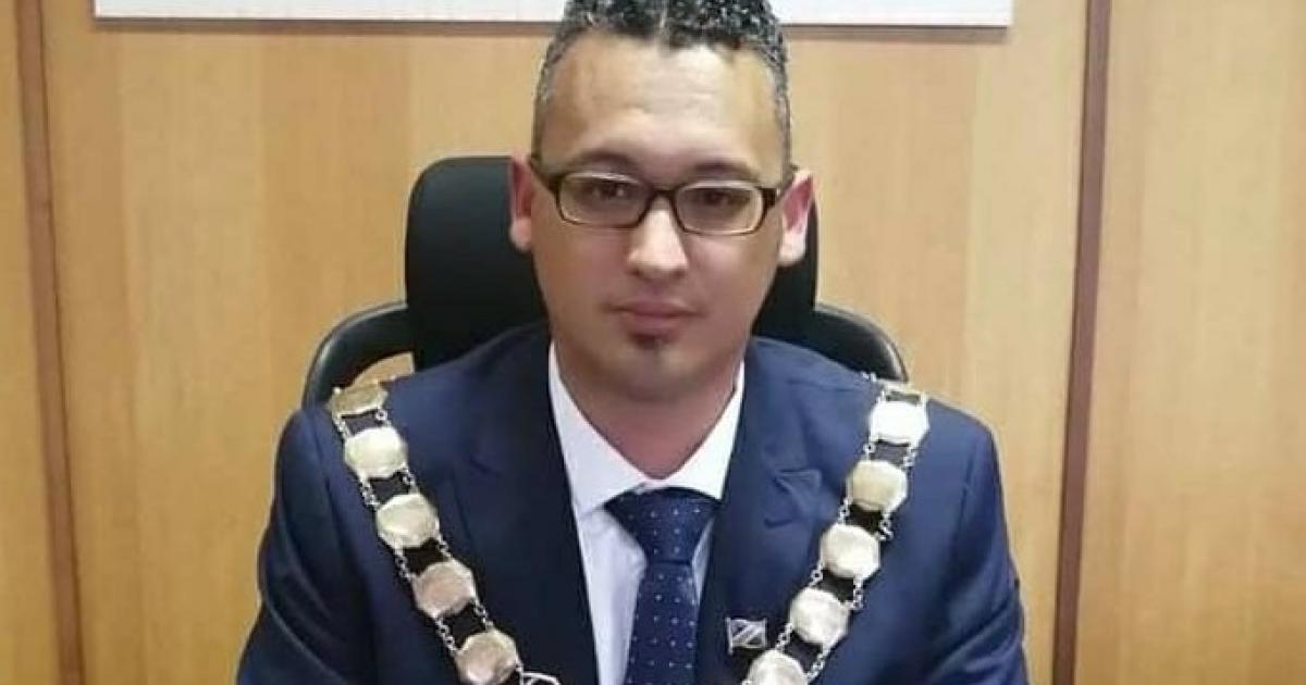 Walvis Bay mayor responds to taxi drivers' petition over poor roads | nbc